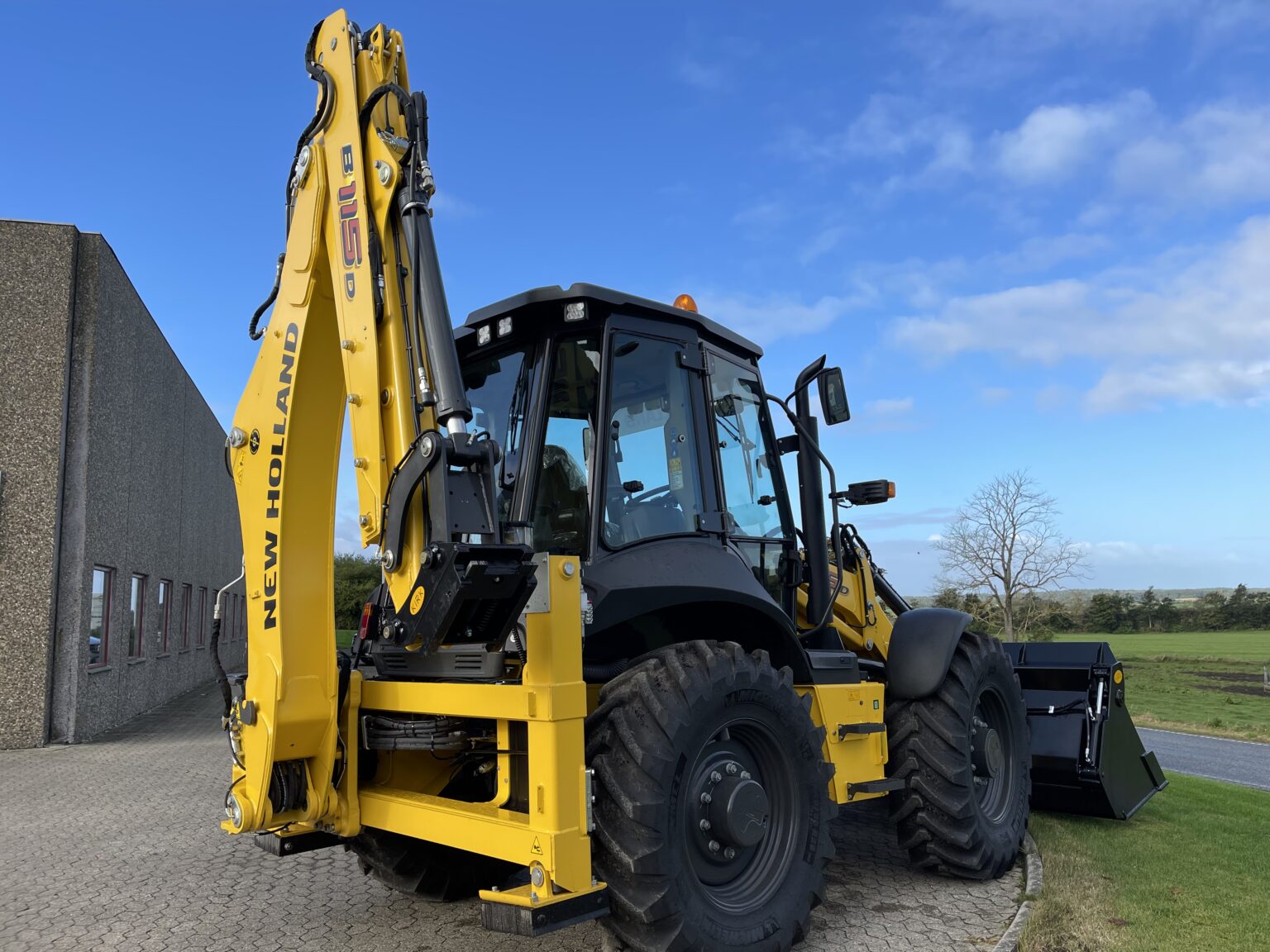 New Holland B115D klargjort til kunde - Ib E. Mortensen